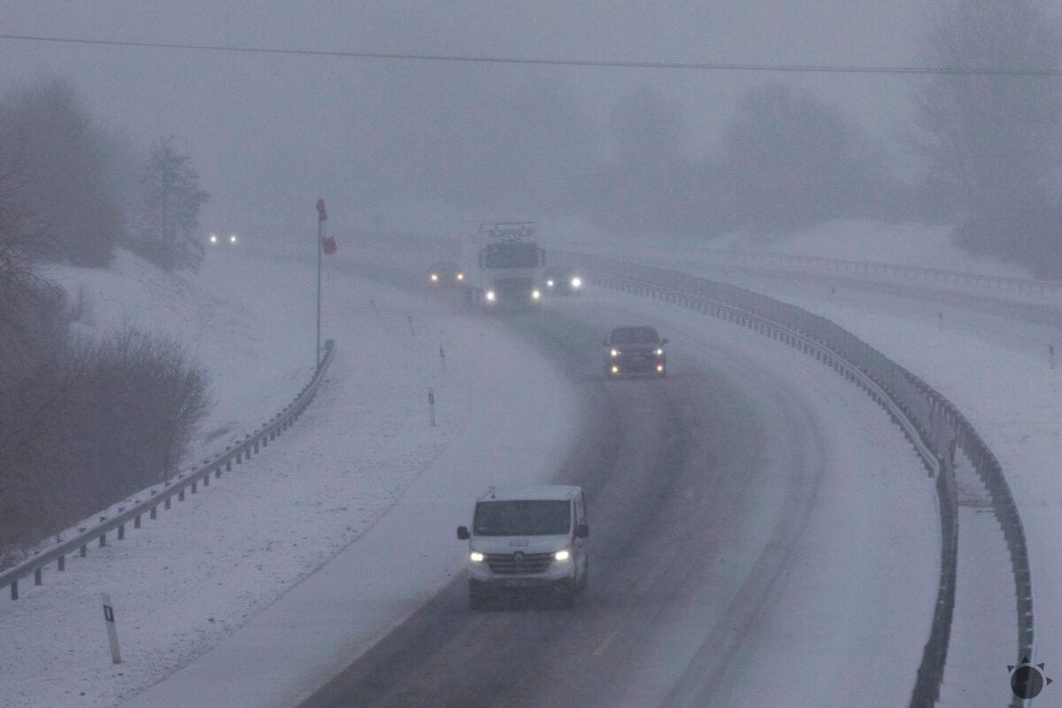 Toto je najhoršia kalamita desaťročia. Južných susedov zasypal sneh ...